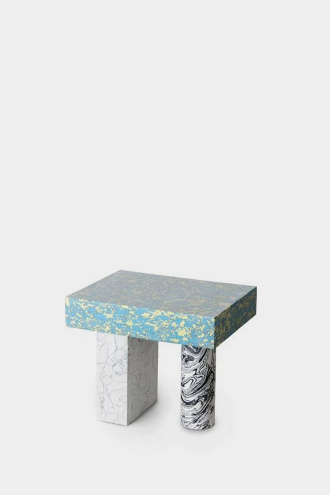 Swirl Side Table,Medium ラウンドテーブル 店舗什器 円卓 空間デザイン 大理石テーブル ブラスレッグ ダイニング ...